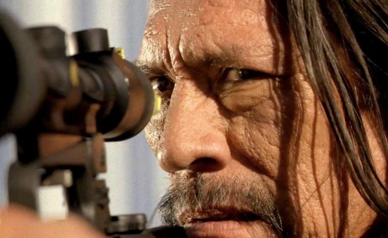 36 New Machete Photos! - FilmoFilia