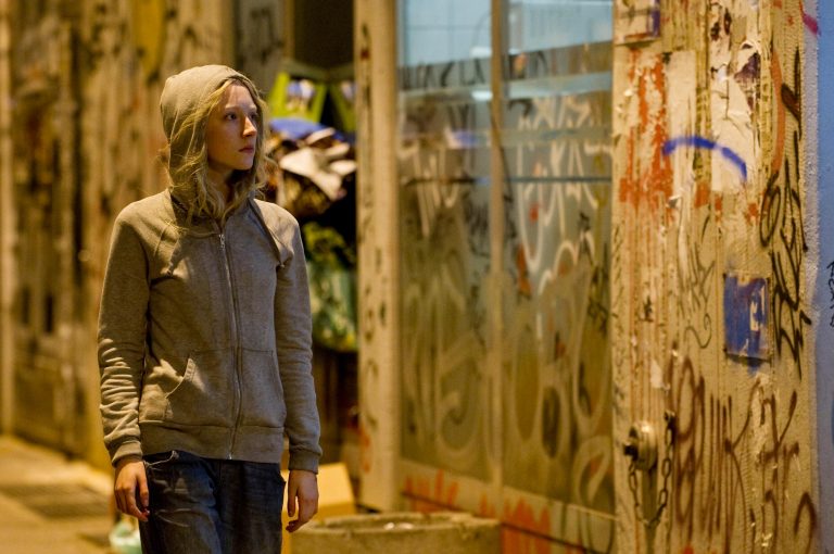 11 New Hi-Res Hanna Photos - FilmoFilia