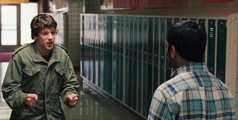 21 New Hi-Res '30 Minutes or Less' Images - FilmoFilia