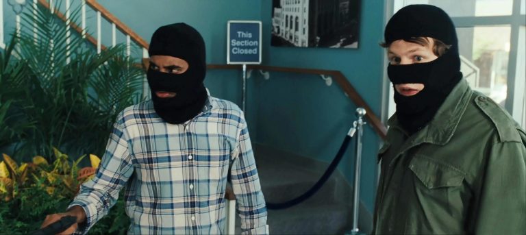 21 New Hi-Res '30 Minutes or Less' Images - FilmoFilia