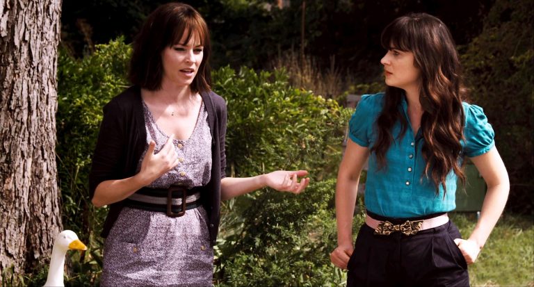 Over 20 Hi-Res Our Idiot Brother Photos - FilmoFilia