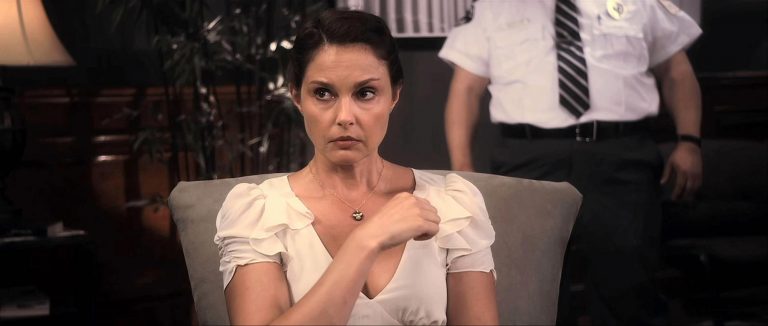 Flypaper Movie Trailer - FilmoFilia