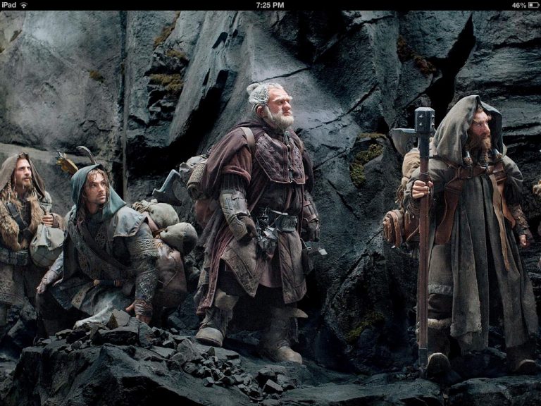 150 Behind-the-Scenes Photos from The Hobbit
