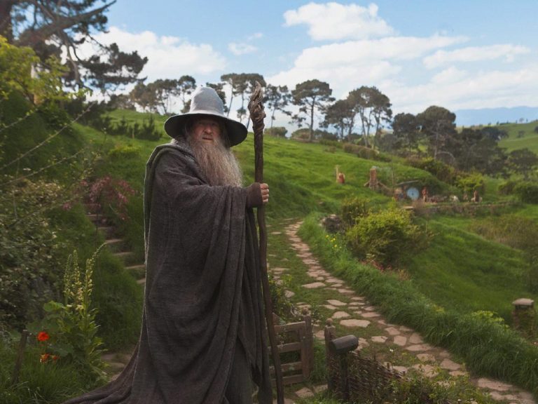 150 Behind-the-Scenes Photos from The Hobbit