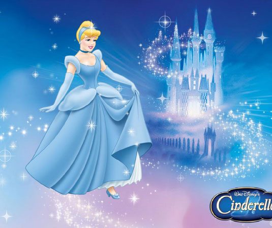 Emma Watson in Talks to Star in Kenneth Branagh’s CINDERELLA