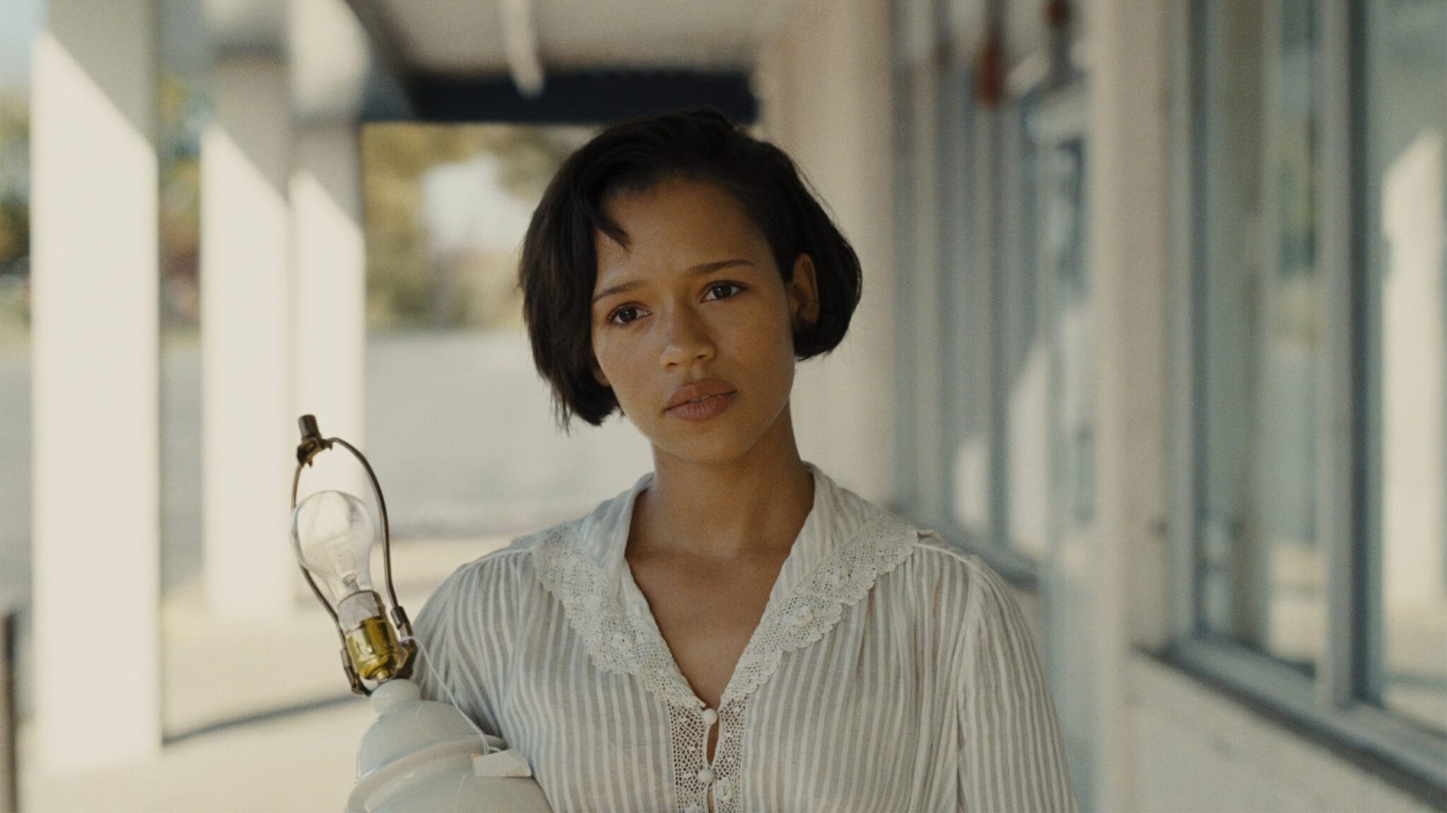 Ewan McGregor and Ellen Burstyn Star in Quirky Comedy 'Mother, Couch ...