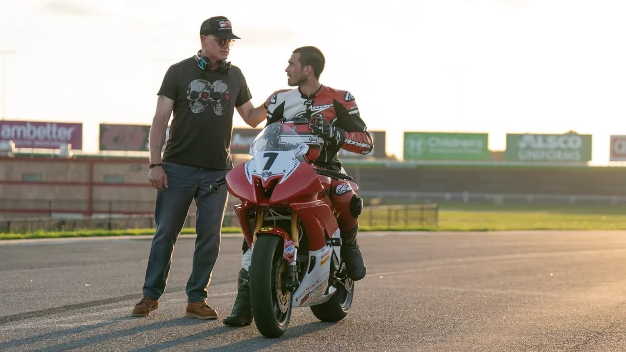 'One Fast Move' Trailer - FilmoFilia