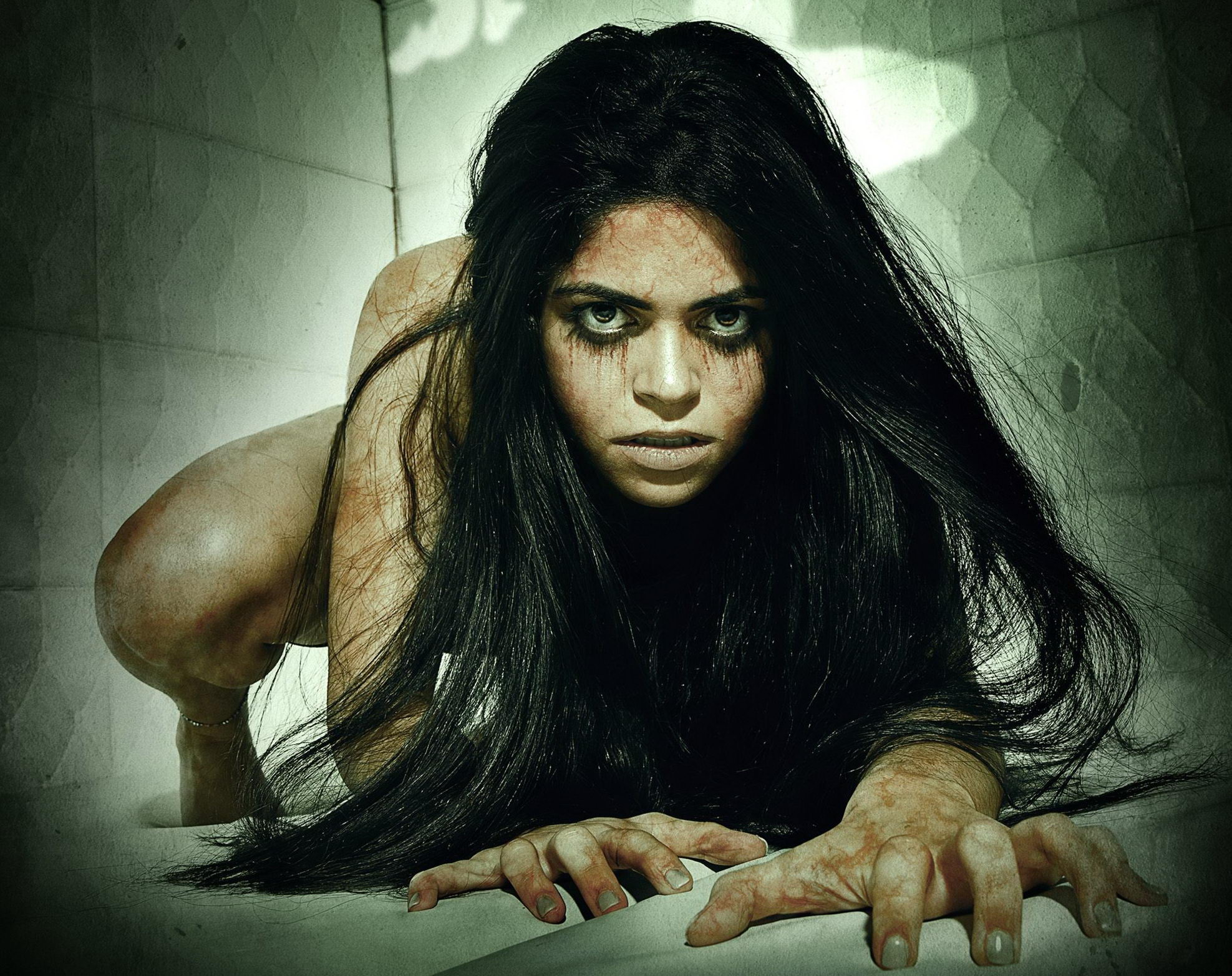 'Are You There?' Trailer and Poster - When Simple Games Become Deadly ...